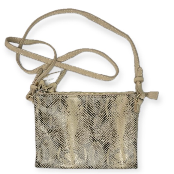 Bags | Tan Faux Snakeskin Crossbody Excellent Condition | Poshmark